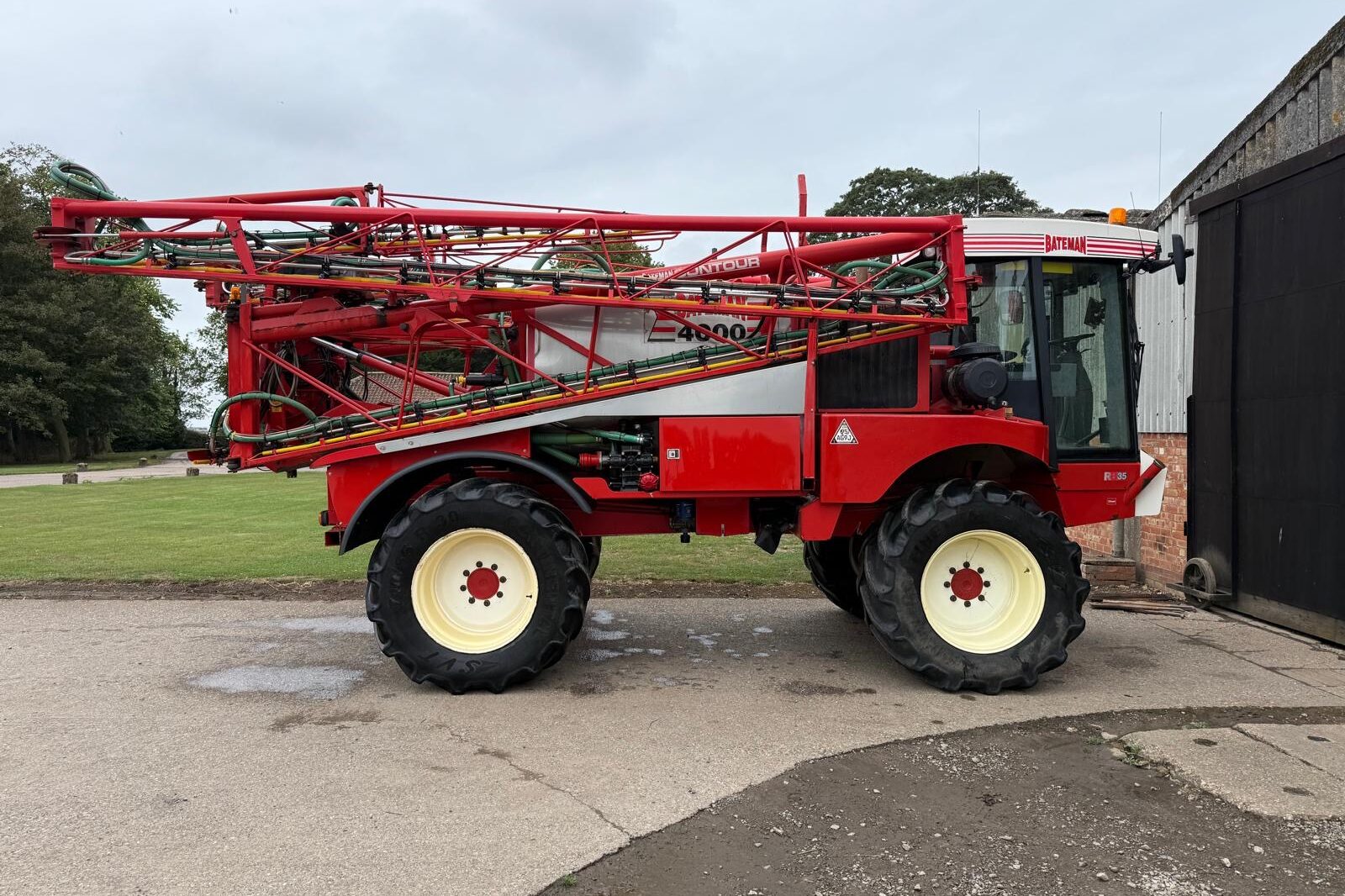 RB35 Crop Sprayer (2012) · Ref 2383 - Bateman Sprayers
